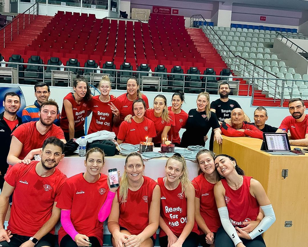 Emily Maglio'nun doğum günü kutlandı - Voleybolun Renkli Dünyası