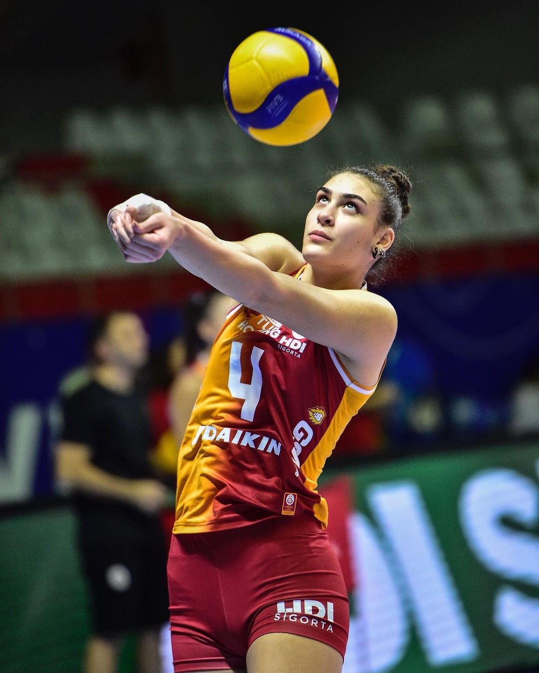 Geçmiş olsun Karmen Aksoy - Voleybolun Renkli Dünyası