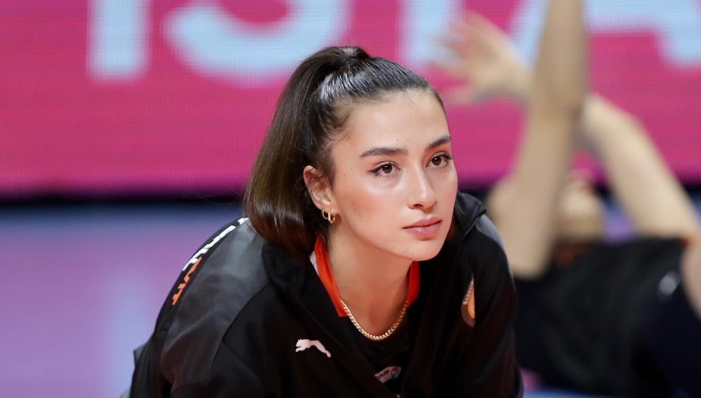 Saliha Şahin Eczacıbaşı Dynavit'e veda etti - Voleybolun Renkli Dünyası