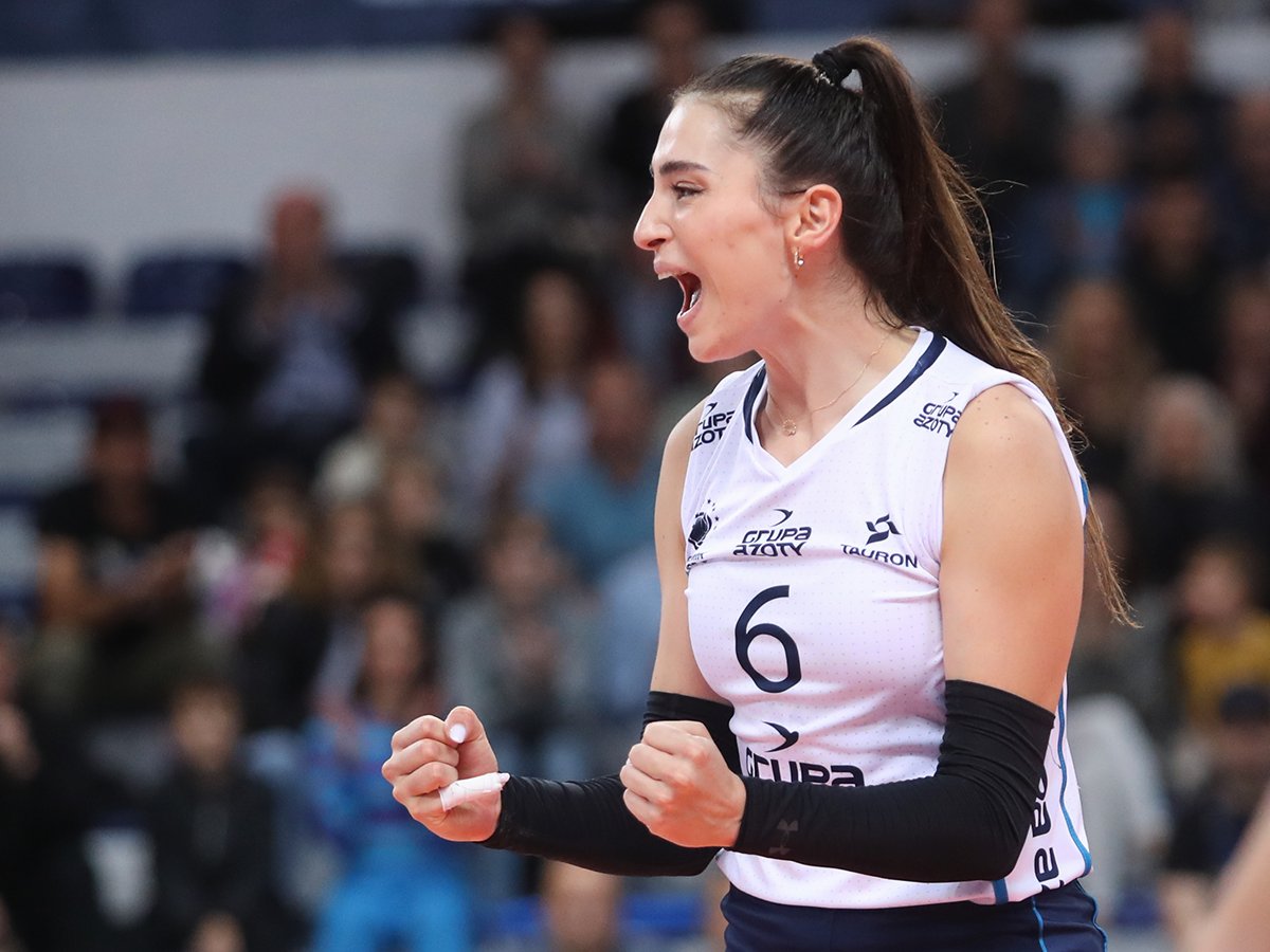 Saliha Şahin’li Grupa Azoty Chemik Police'den net galibiyet ...